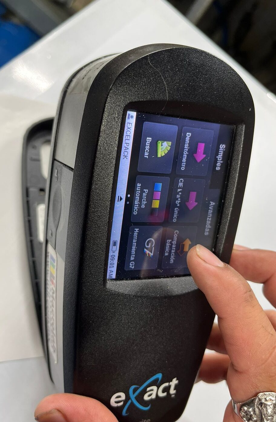 Selección De Color En Etiquetas Adhesivas. Los 4 Colores Claves Para Imprimir Etiquetas ...